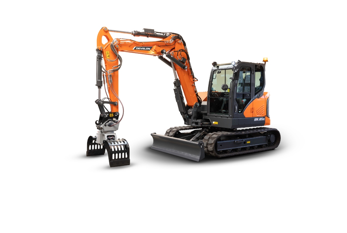 New Develon Products at National Ploughing Championships | LECTURA Press