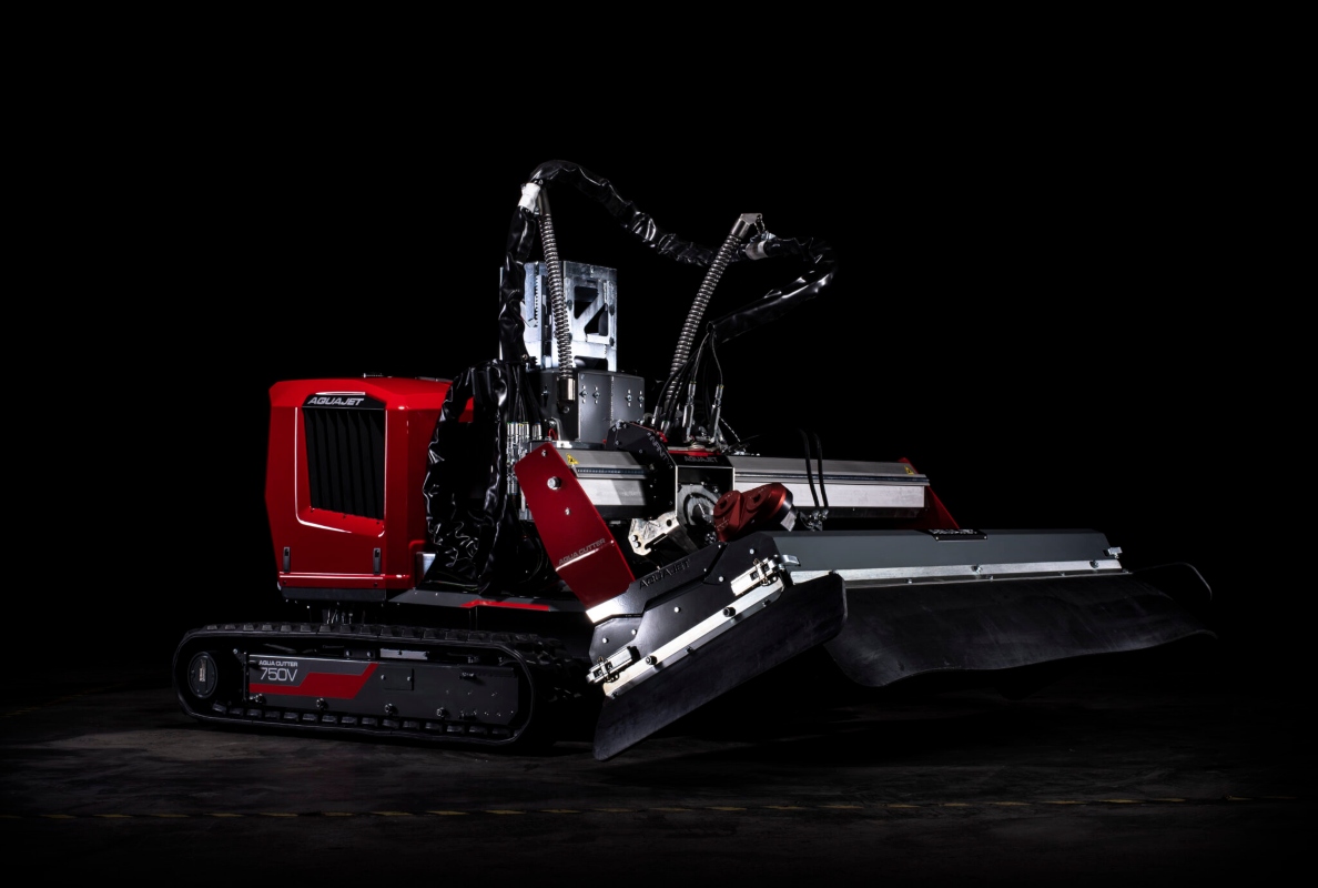 With an all-new tracked system, the 750V | LECTURA Press