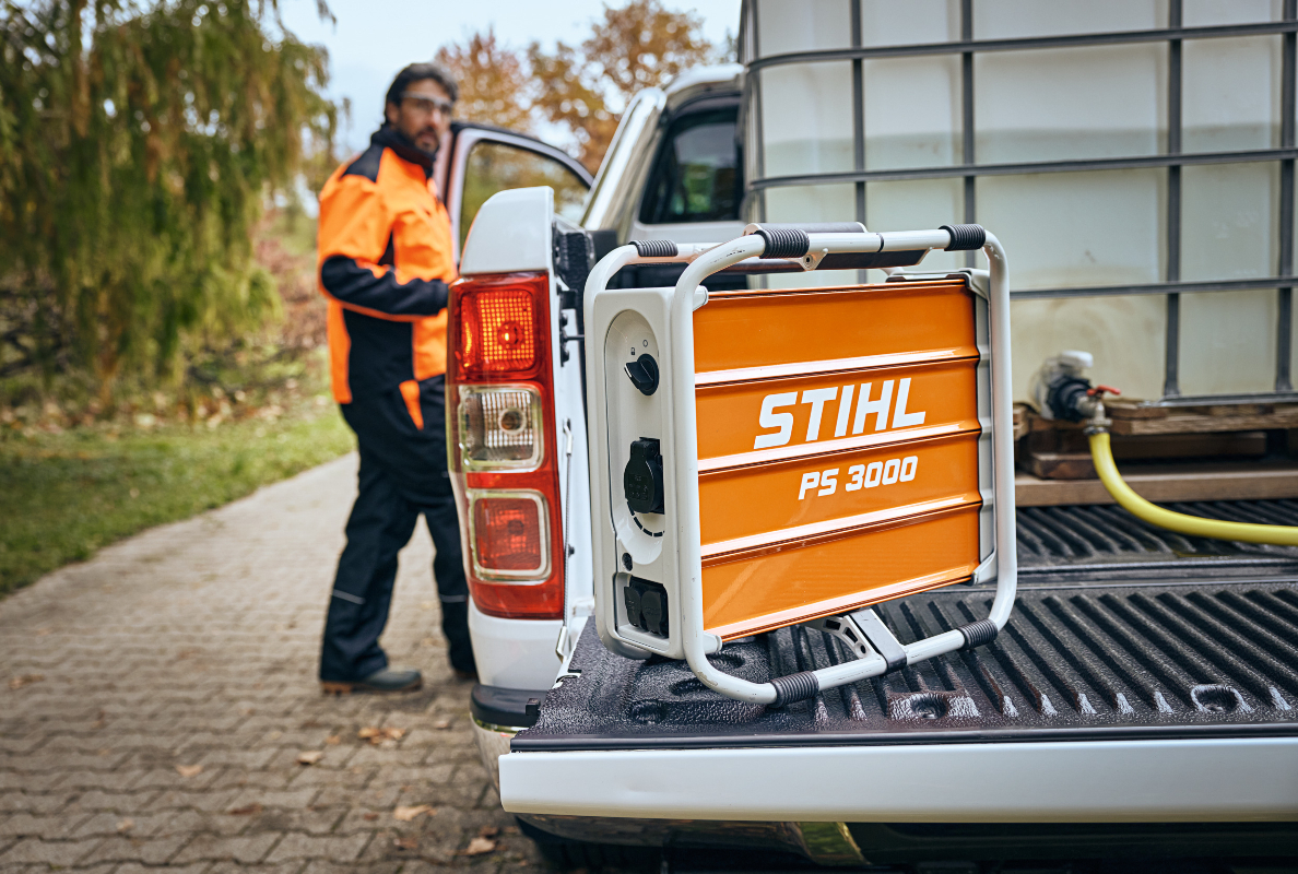 STIHL PS 3000. | LECTURA Press