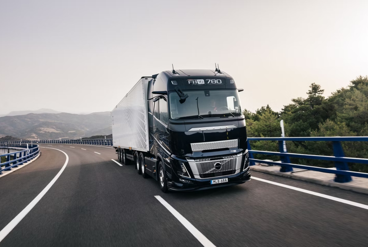 The new Volvo FH16: More power – less fuel | LECTURA Press