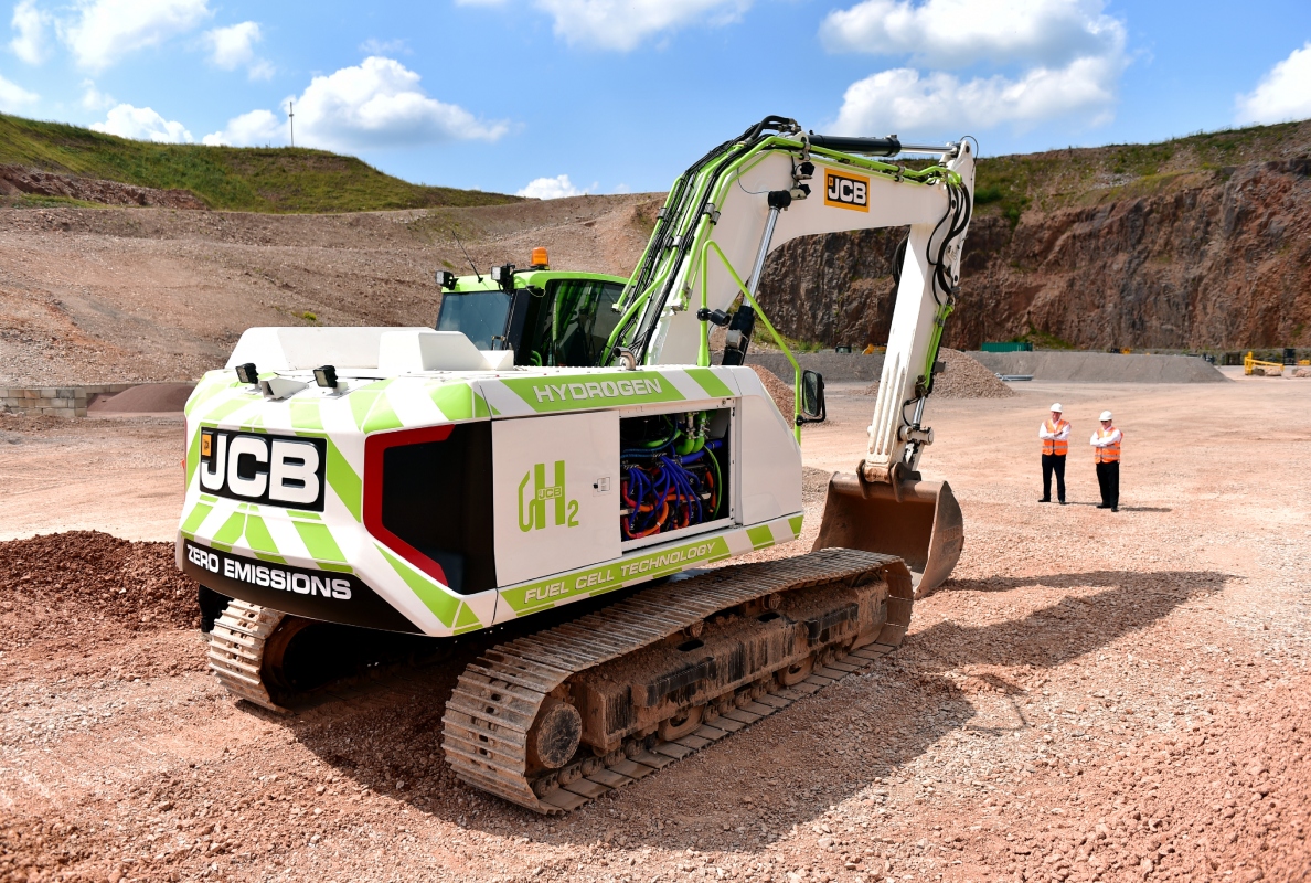 JCB's hydrogen fuel cell excavator. | LECTURA Press