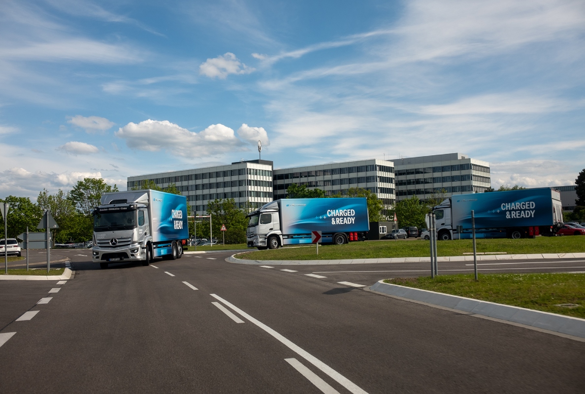 Kickoff for the eActros Roadshow: Across Europe with All-electric ...