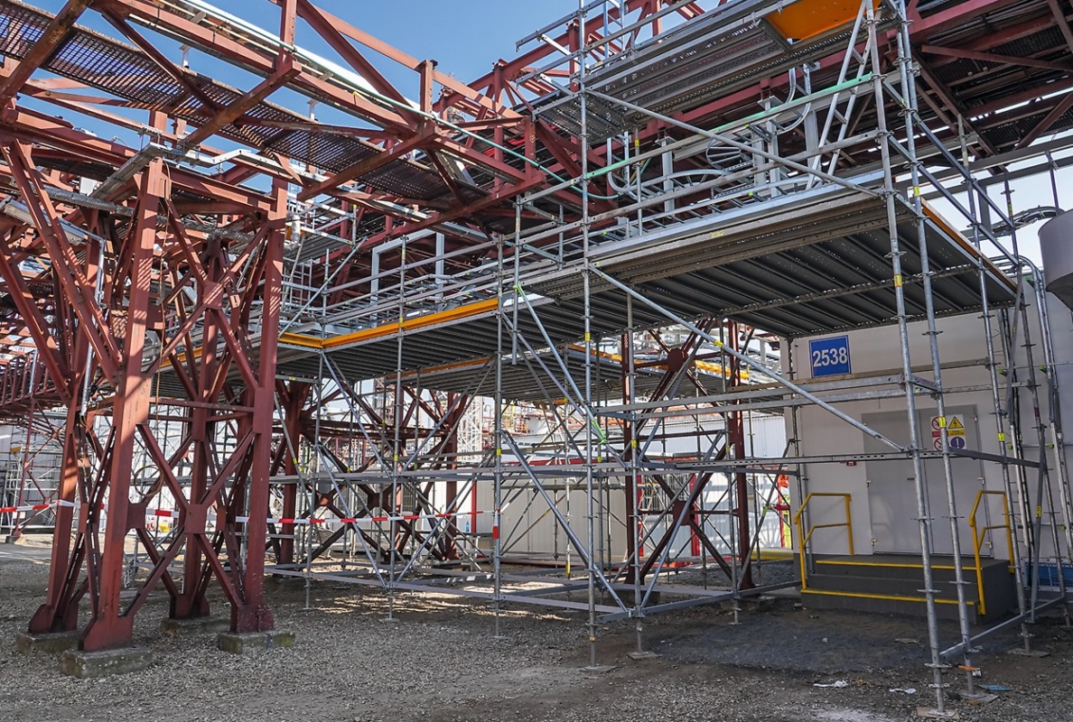 PERI UP Modular Scaffold impresses during refinery modernisation ...
