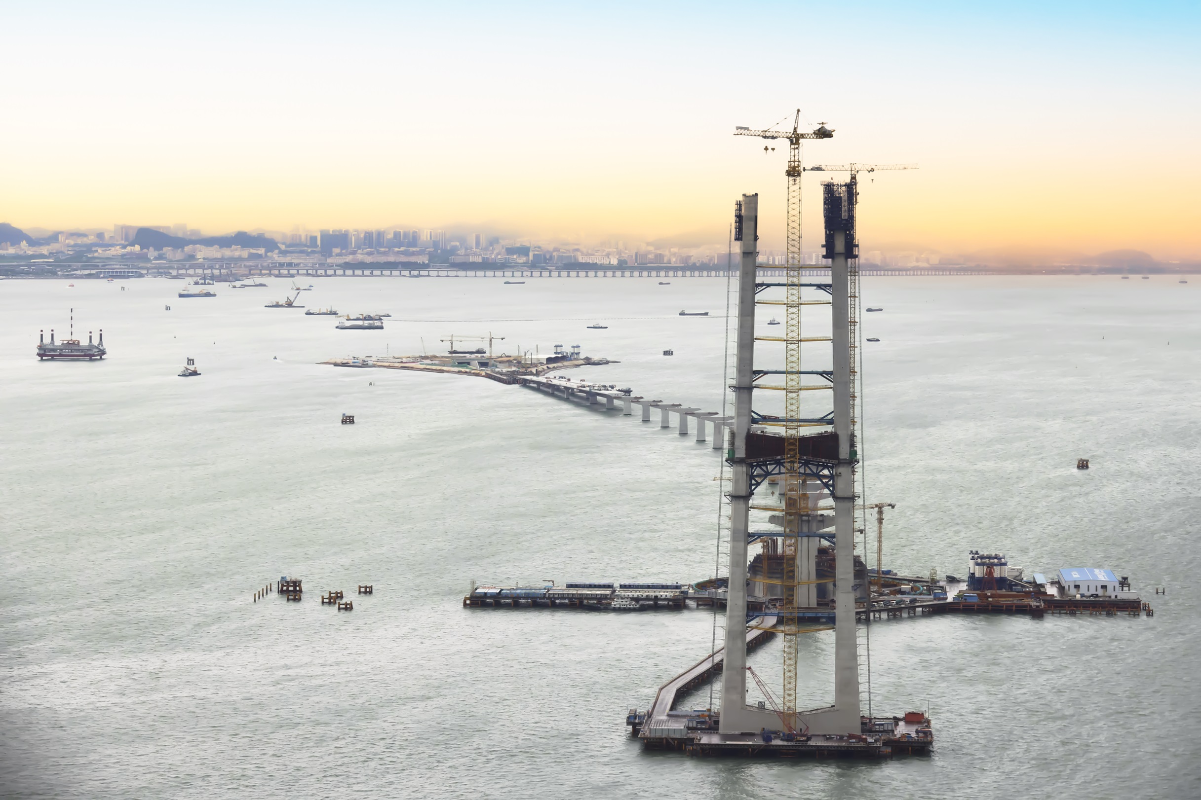 Potain’s huge MD 3600 tower crane drives construction on record ...