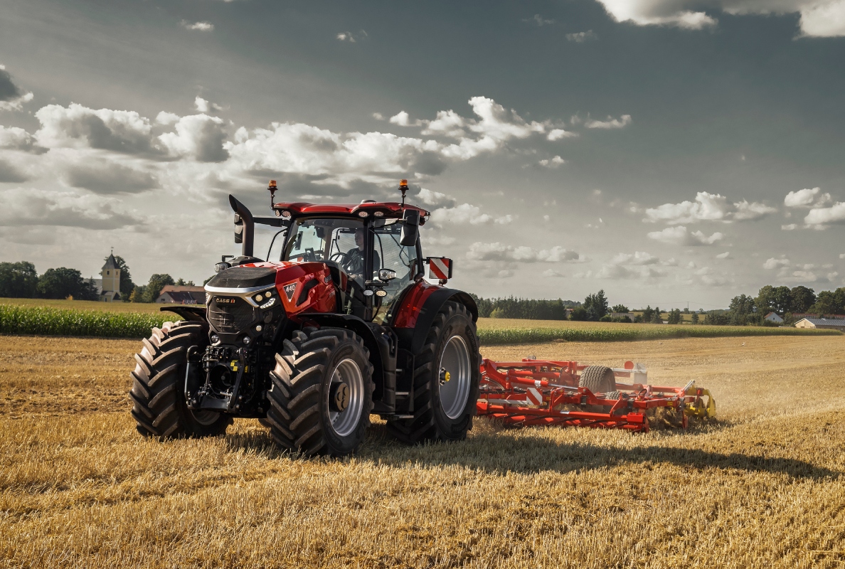 Case IH Previews New Optum Series Tractors with More Power and Flexible ...