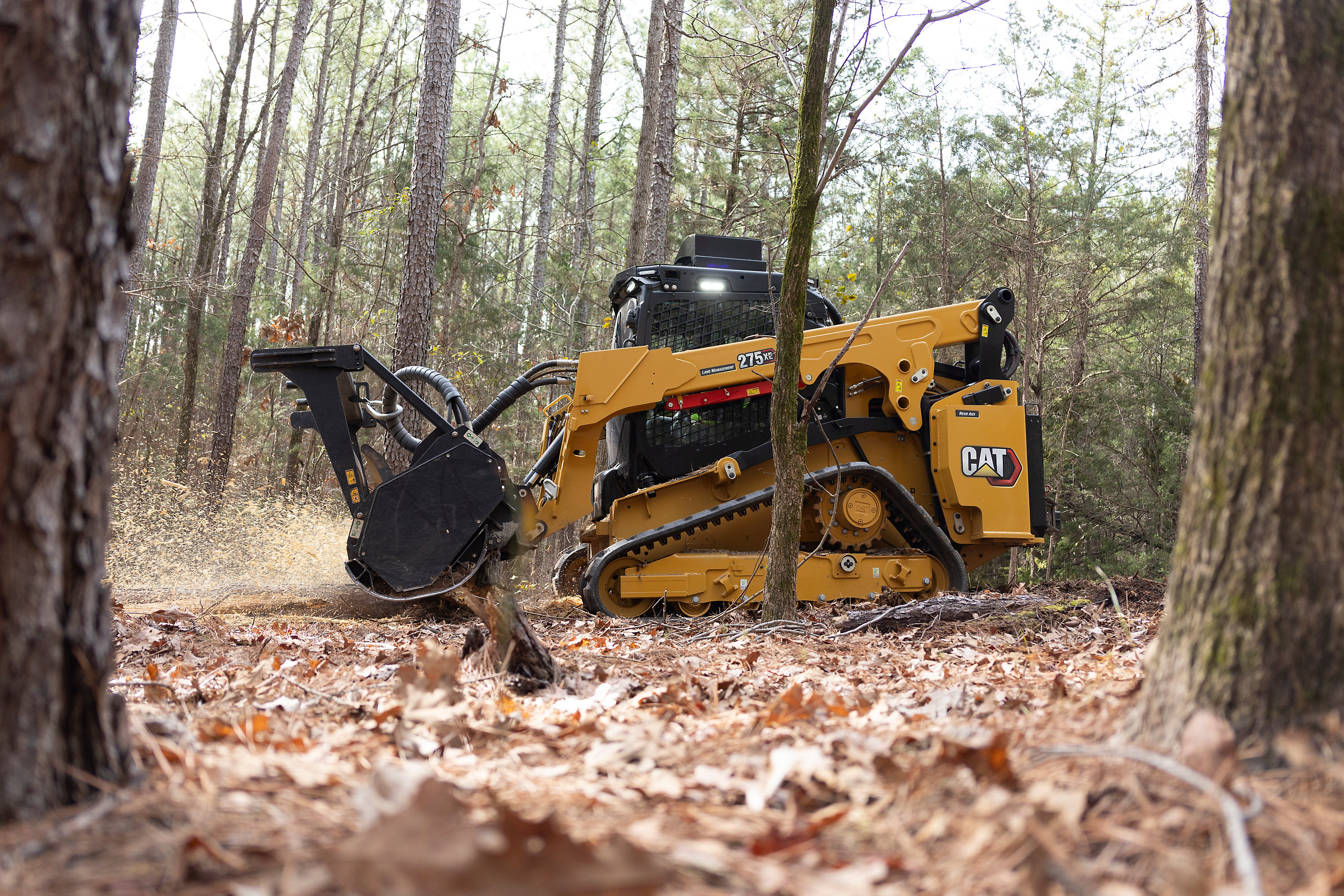 Cat 275 XE Compact Track Loader | LECTURA Press