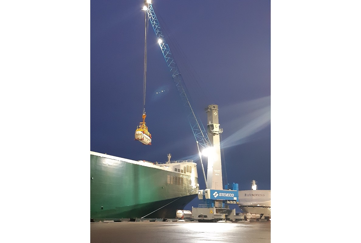 Steveco upgrades RoRo cargo handling with Generation 6 Konecranes ...