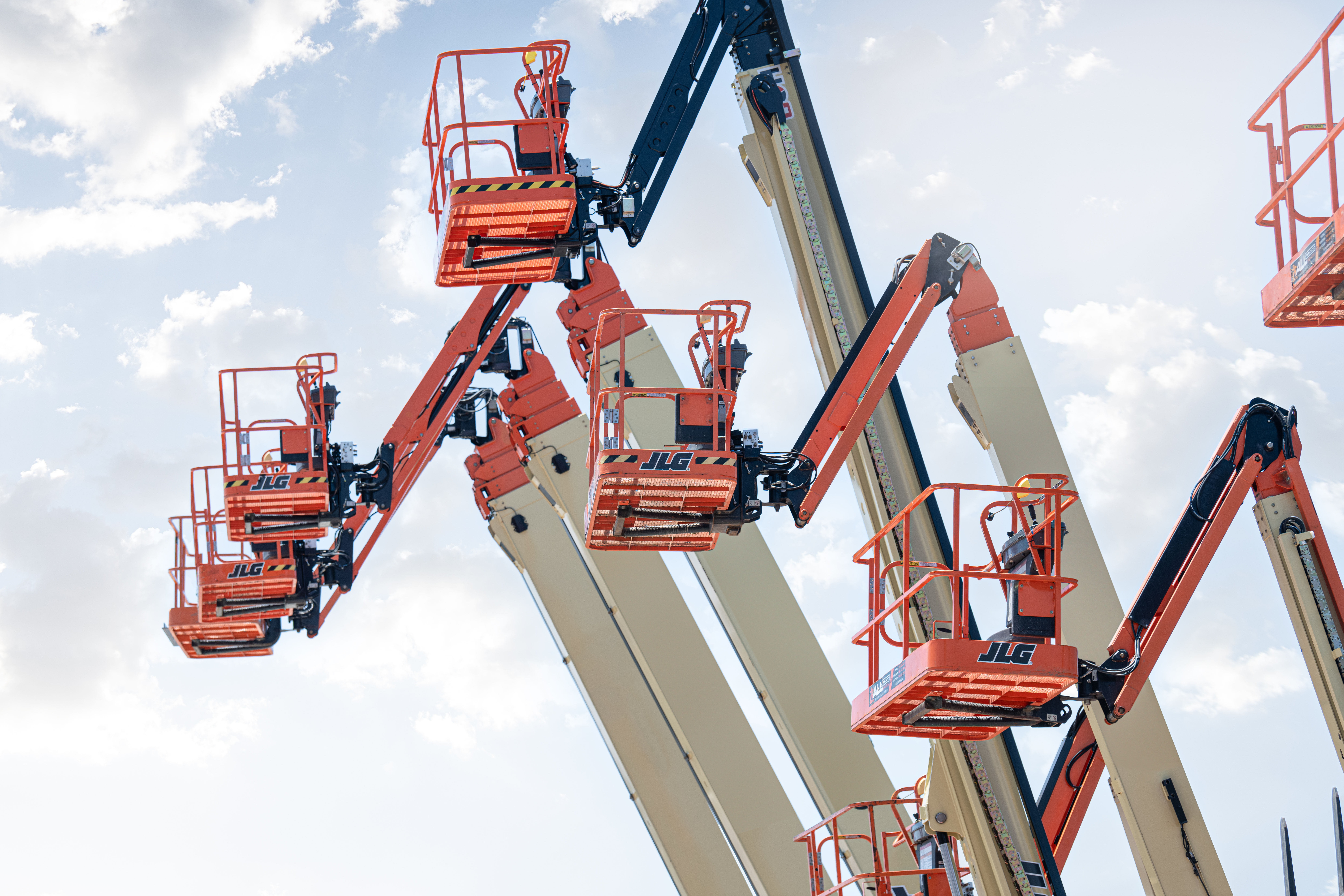 JLG Drives Growth and Innovation in North America Access Solutions ...