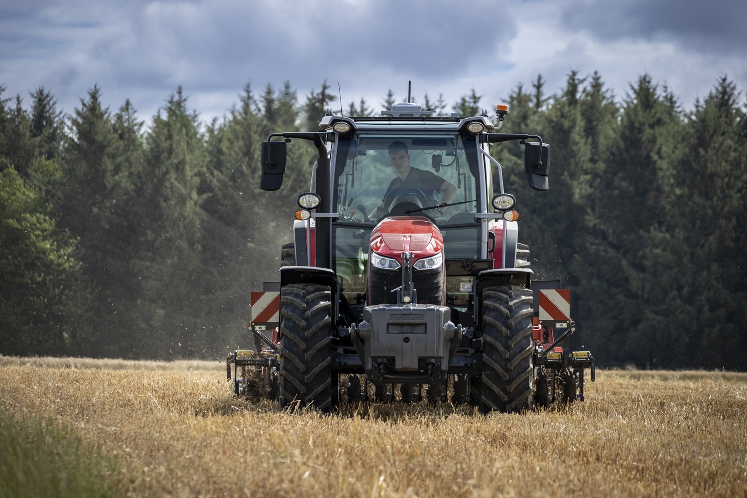 Massey Ferguson 5M Series tractors win respected Red Dot Award: Product ...