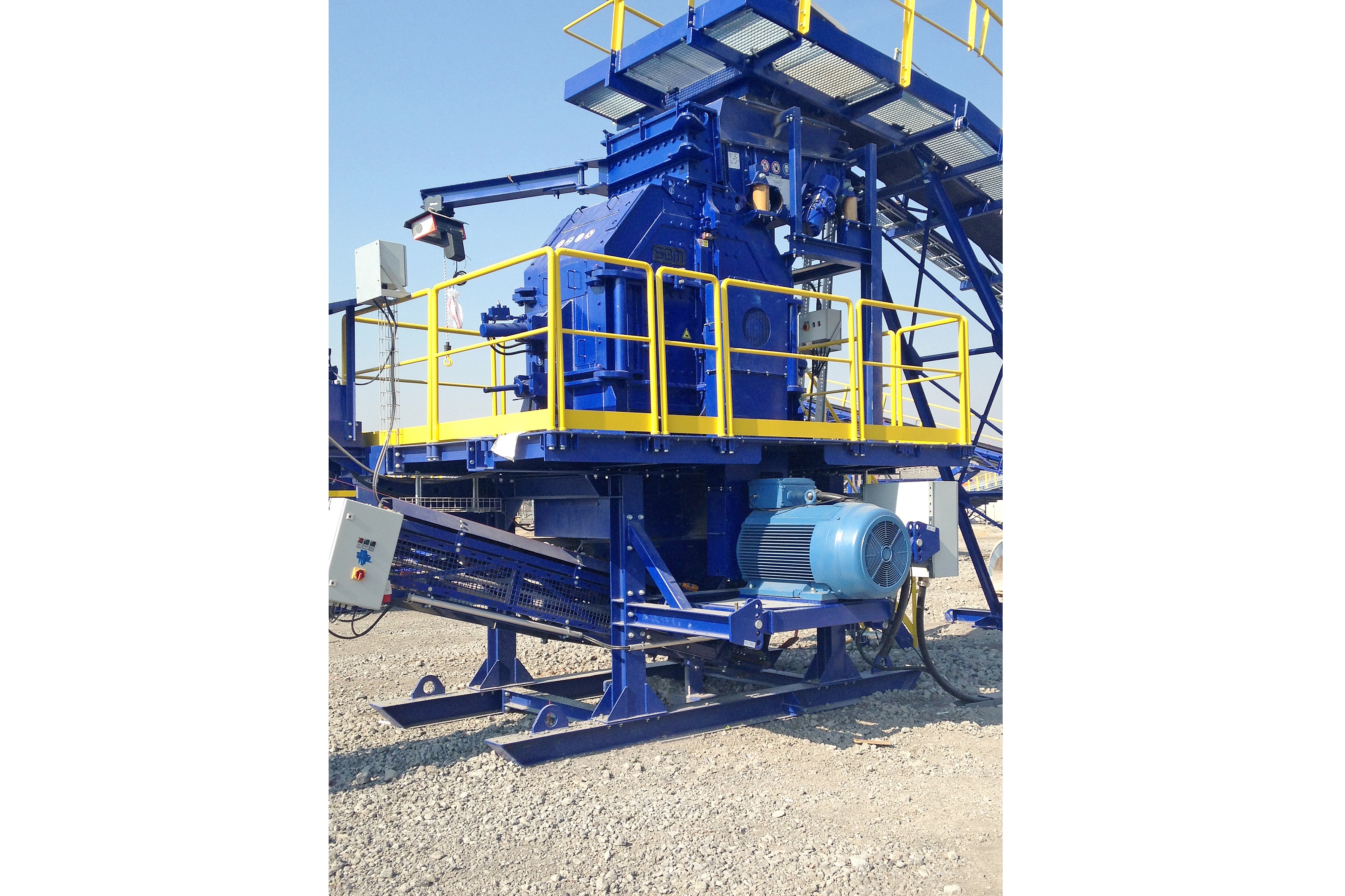 The low installation effort of the SMR crushers also allows their ...