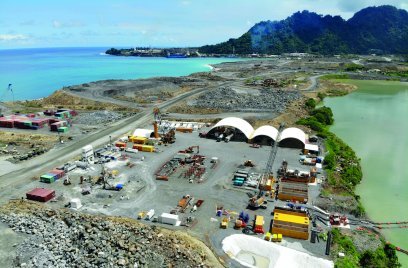 (1) On the geothermally active Lihir Island, Papua New Guinea, BAUER ...