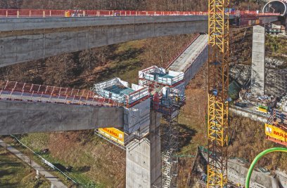 PERI engineers designed a rail-guided finishing carriage by combining ...