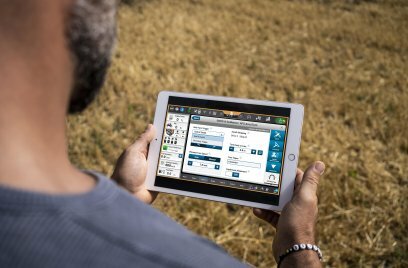 CASE IH AccuTurn Pro Remote Display | LECTURA Press