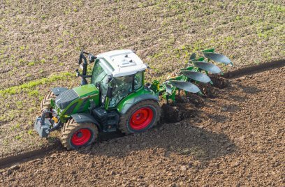 Seamless matching of the furrows as a result of the correct front ...