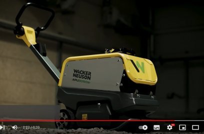 Wacker Neuson battery-powered plate APU3050e | LECTURA Press