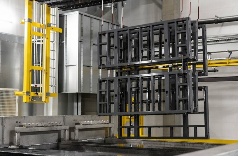 Groß-Investition in neue Technologie: Neue Beschichtungsanlage im PERI ...