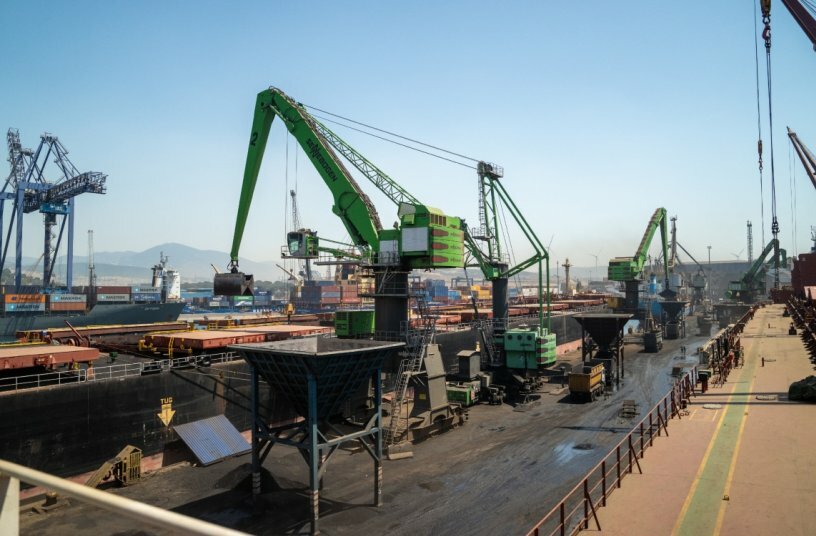 Port Handling: Diesel or Electric Material Handlers? | LECTURA Press