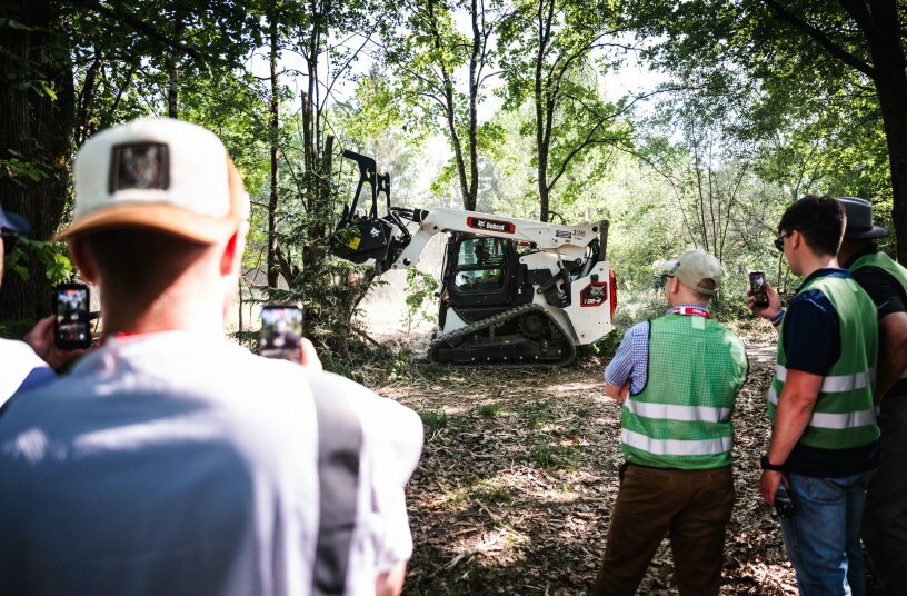 Bobcat Unveils New Loaders at Demo Days 2026 | LECTURA Press