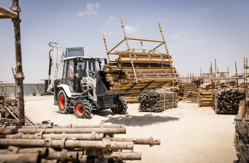 New Backhoe Loader from Bobcat | LECTURA Press