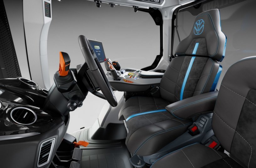 New Holland pioneers alternative fuel agriculture machinery at CNH ...