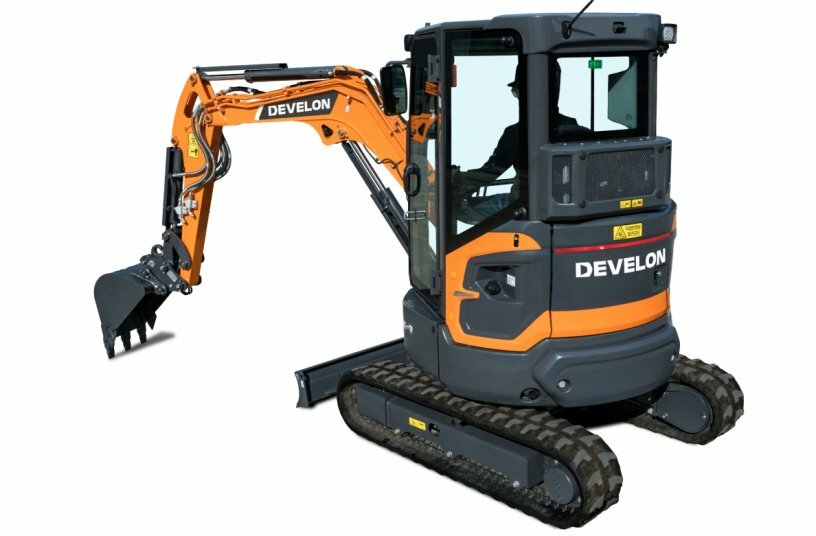 Develon DX27Z-7 Mini-Excavator | LECTURA Press