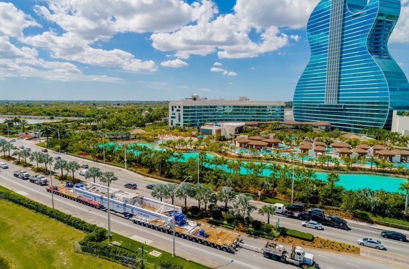 Edwards makes light work of mega transport in South Florida | LECTURA Press