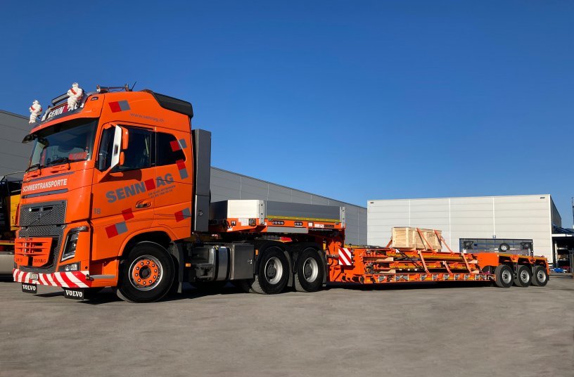 Senn AG takes over STZ-VP 3 low loader semitrailer | LECTURA Press