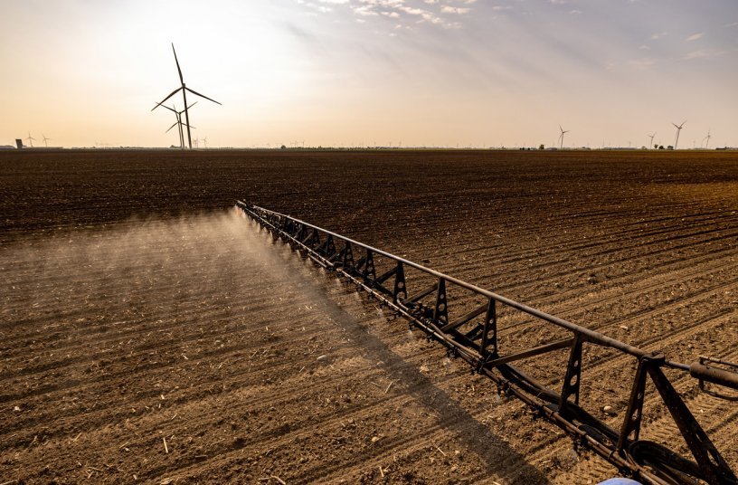 New Holland Guardian™ Front Boom Sprayer with PLM Intelligence and Pro ...