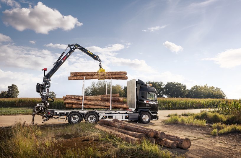 Hiab upgrades HiVision for forestry cranes and demountables | LECTURA Press