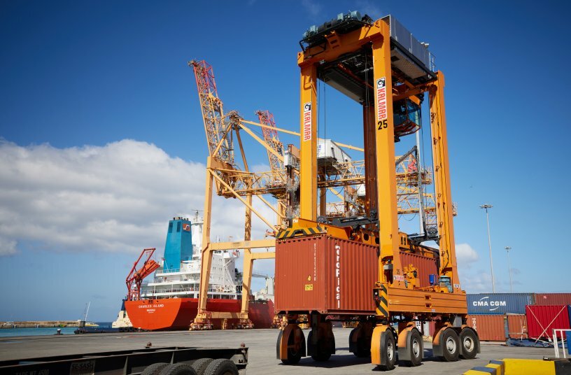 Kalmar hybrid straddle carriers to help Med Europe Terminal improve ...