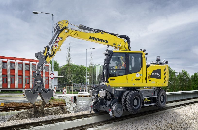Liebherr shows rail-road excavator for track construction at InnoTrans ...