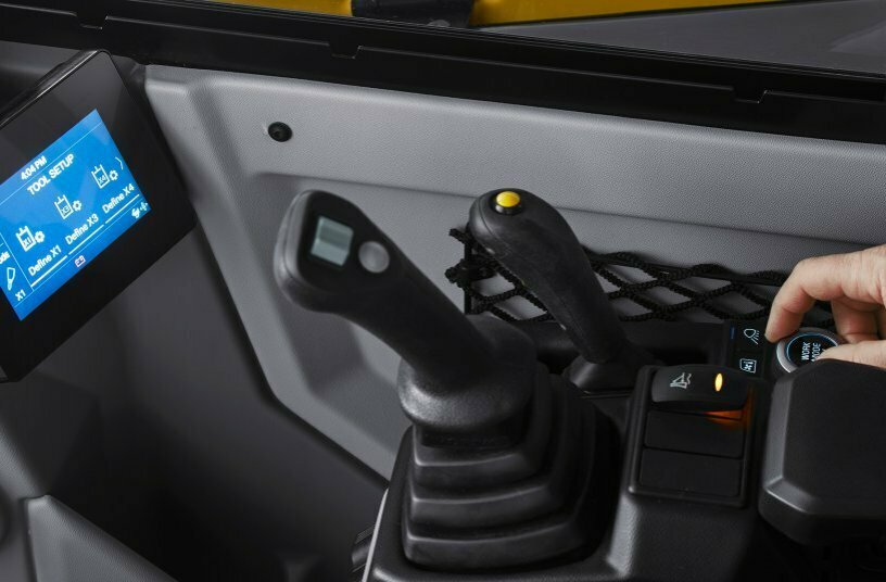 Compact but powerful new Volvo EC37 and ECR40 excavators | LECTURA Press