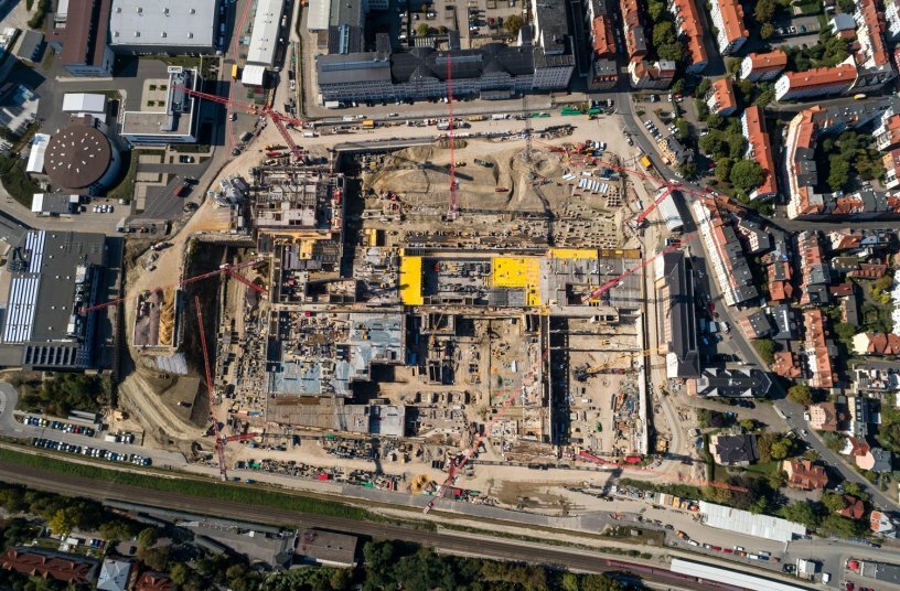 WOLFF Power for Hightech – Eight WOLFF cranes help build new Zeiss site ...
