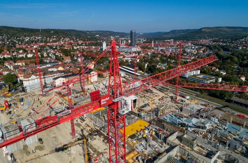 WOLFF Power for Hightech – Eight WOLFF cranes help build new Zeiss site ...