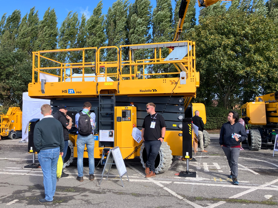 Vertikal Days: Haulotte UK showcases 2 new electric machines | LECTURA Press