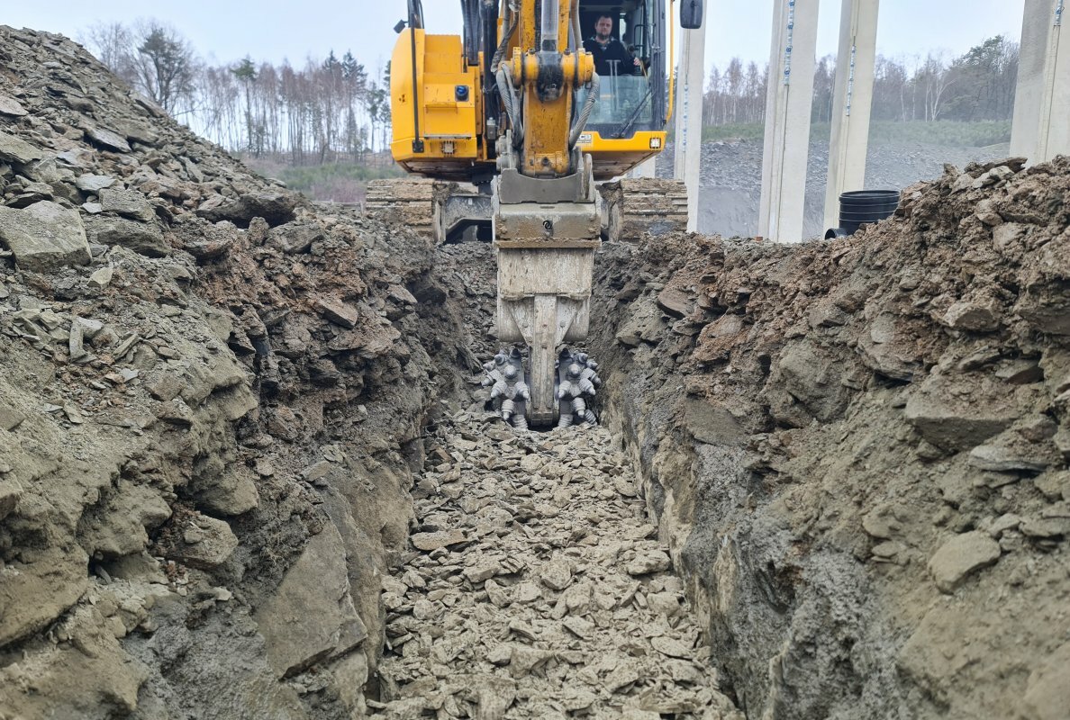 Economical trenching in rock | LECTURA Press