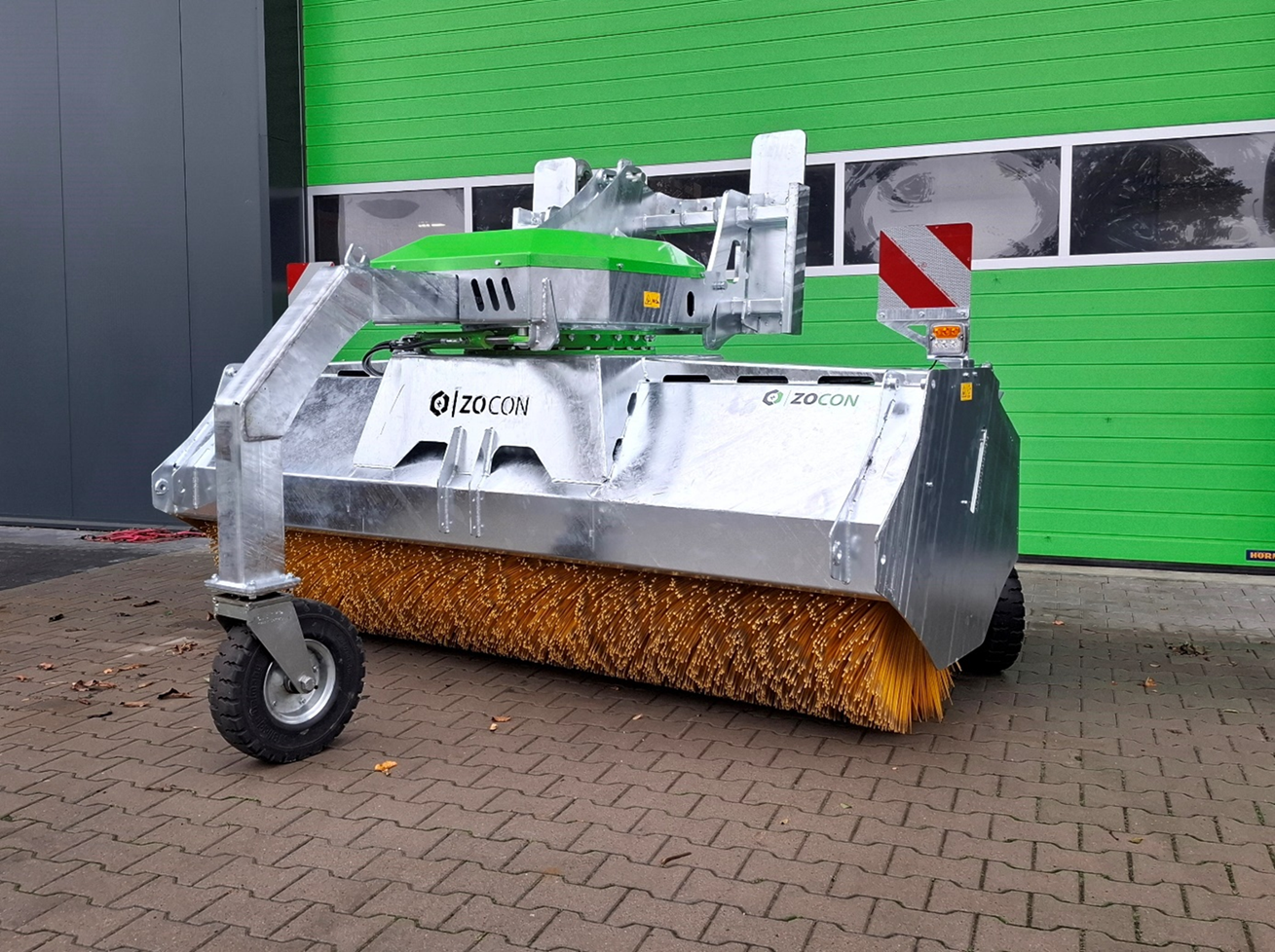 ZOCON Launches Heavy-Duty Sweeper 300XL for Large Surfaces | LECTURA Press